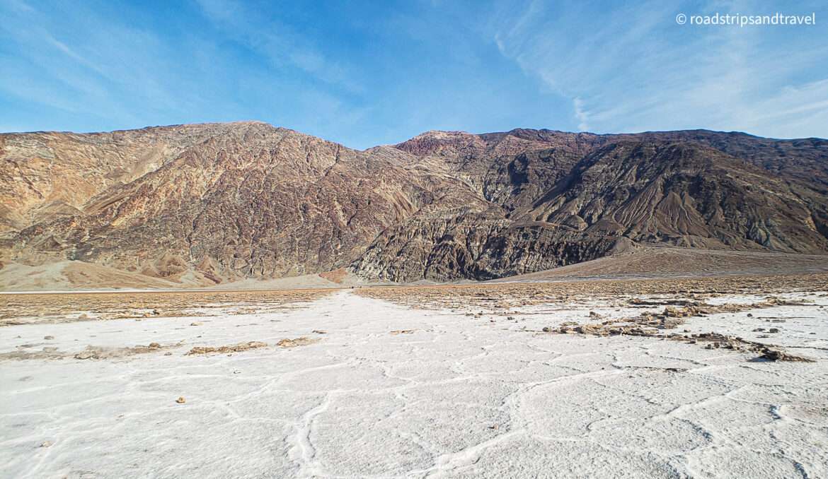 Badwater Basin - Roadtripsandtravel